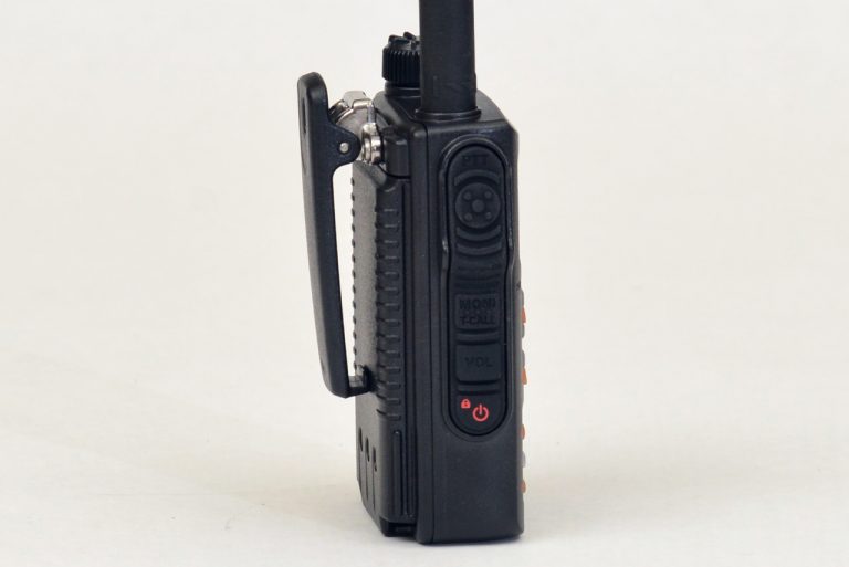 8 Things to Know Before Buying a Yaesu FT-70DR in 2025